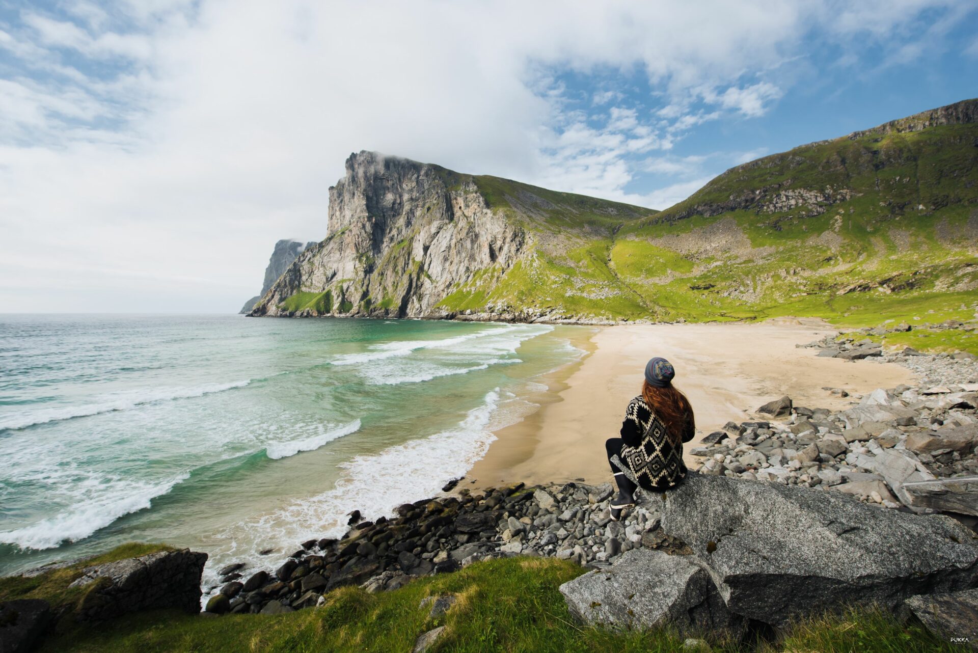 Kvalvika og Ryten (543 moh.) - Visit Lofoten
