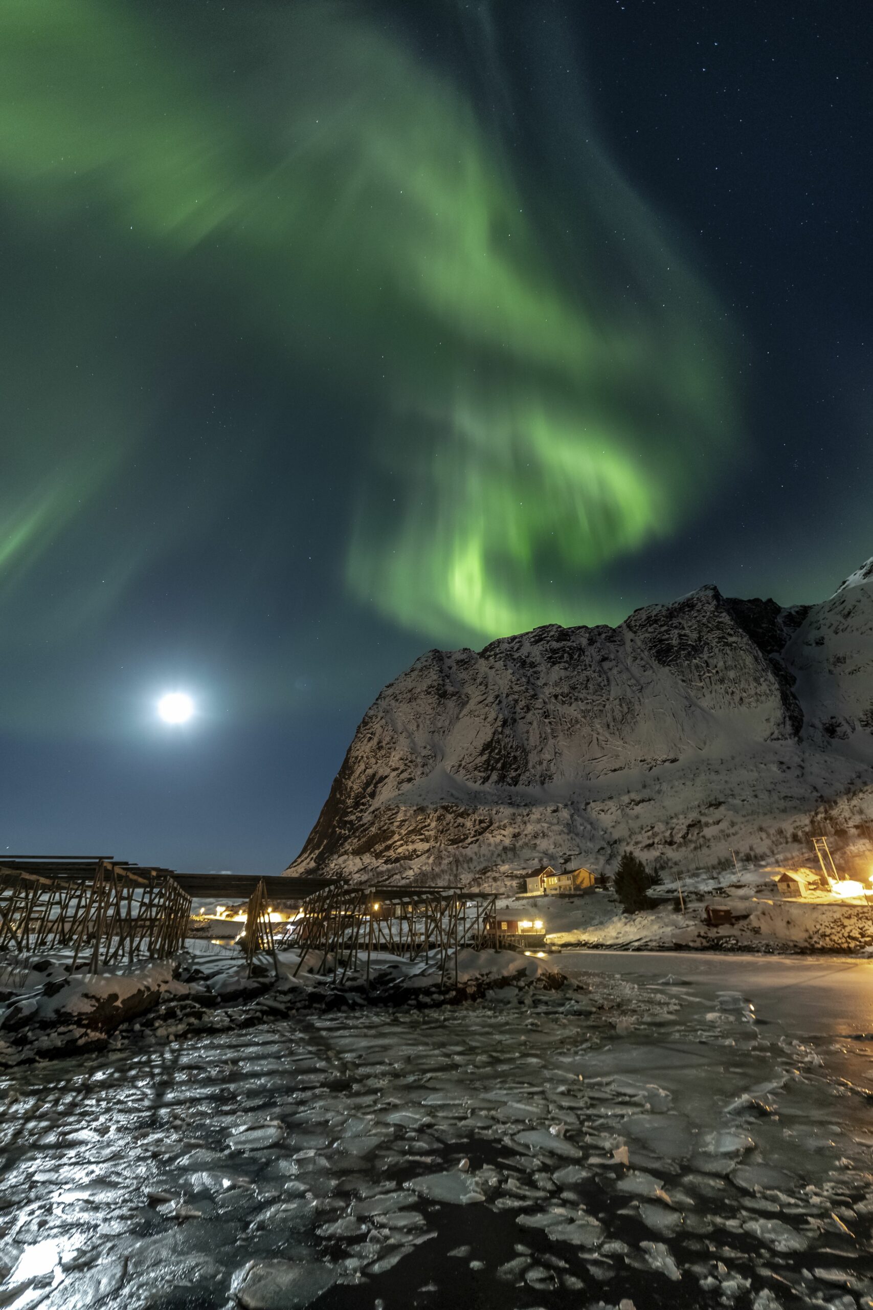 On the Trail of the Northern Lights - Arctic Guide Service - Visit Lofoten