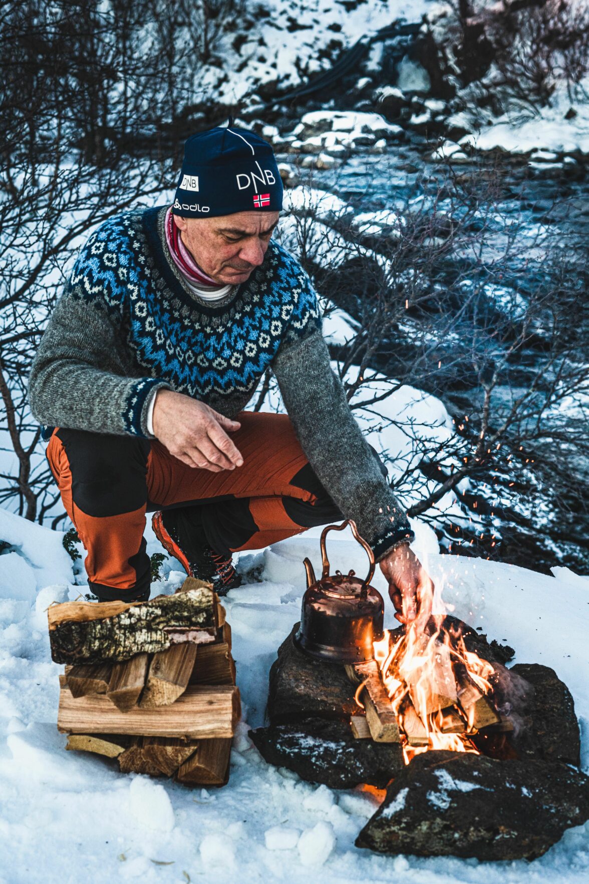 Tailor-made winter hikes in the Lofoten Islands - Visit Lofoten