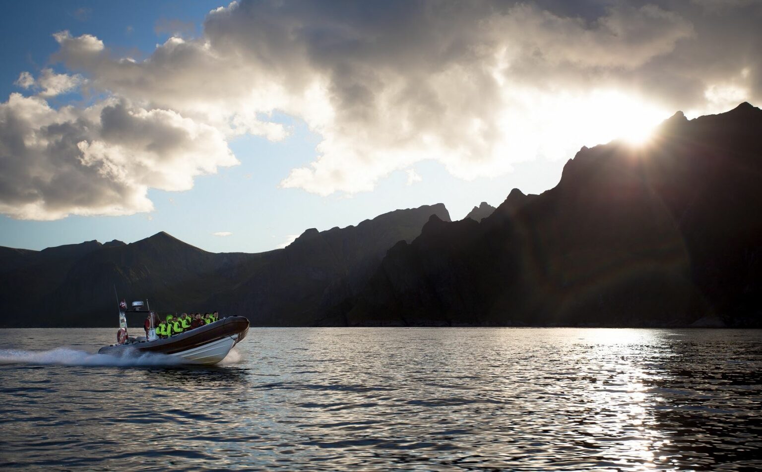 RIB-Safari to Værøy and the old hamlet of Måstad - Visit Lofoten
